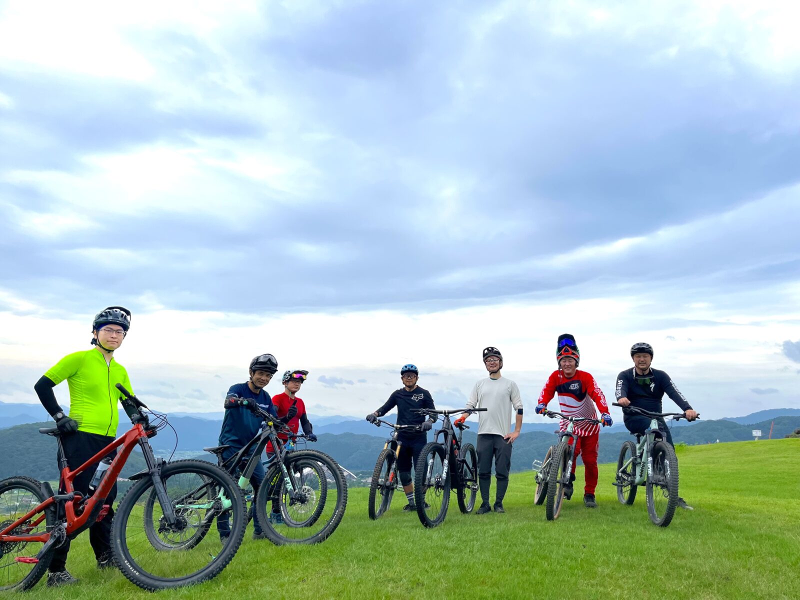 【大阪エリア】9 / 15 (日) MTB ゲレンデライド UP MTB PARK IN KANNABE | スペシャライズド 江坂 ...