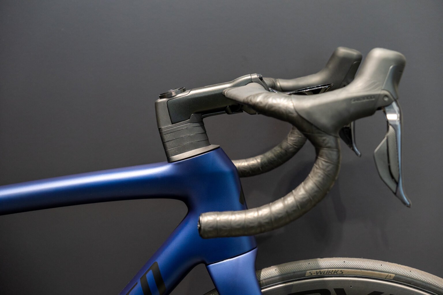 Roval Rapide Cockpit vs S-Works Tarmac Stem & Roval Rapide Road Bar 徹底 ...