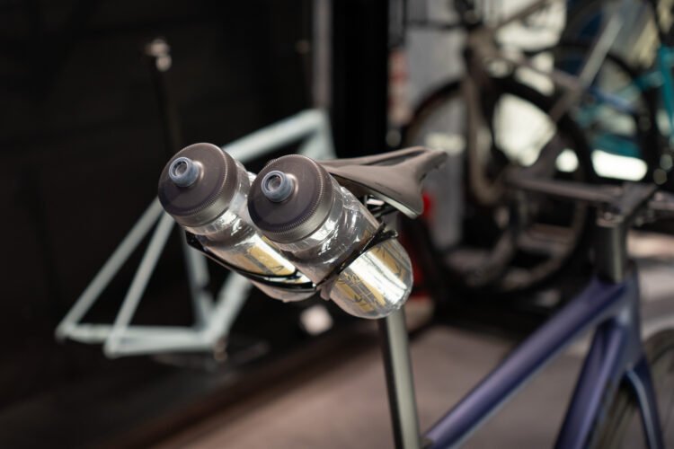 ボトルケージをスタイリッシュに増設！Direct Mount Reserve Rack | スペシャライズド 銀座 | Specialized ...