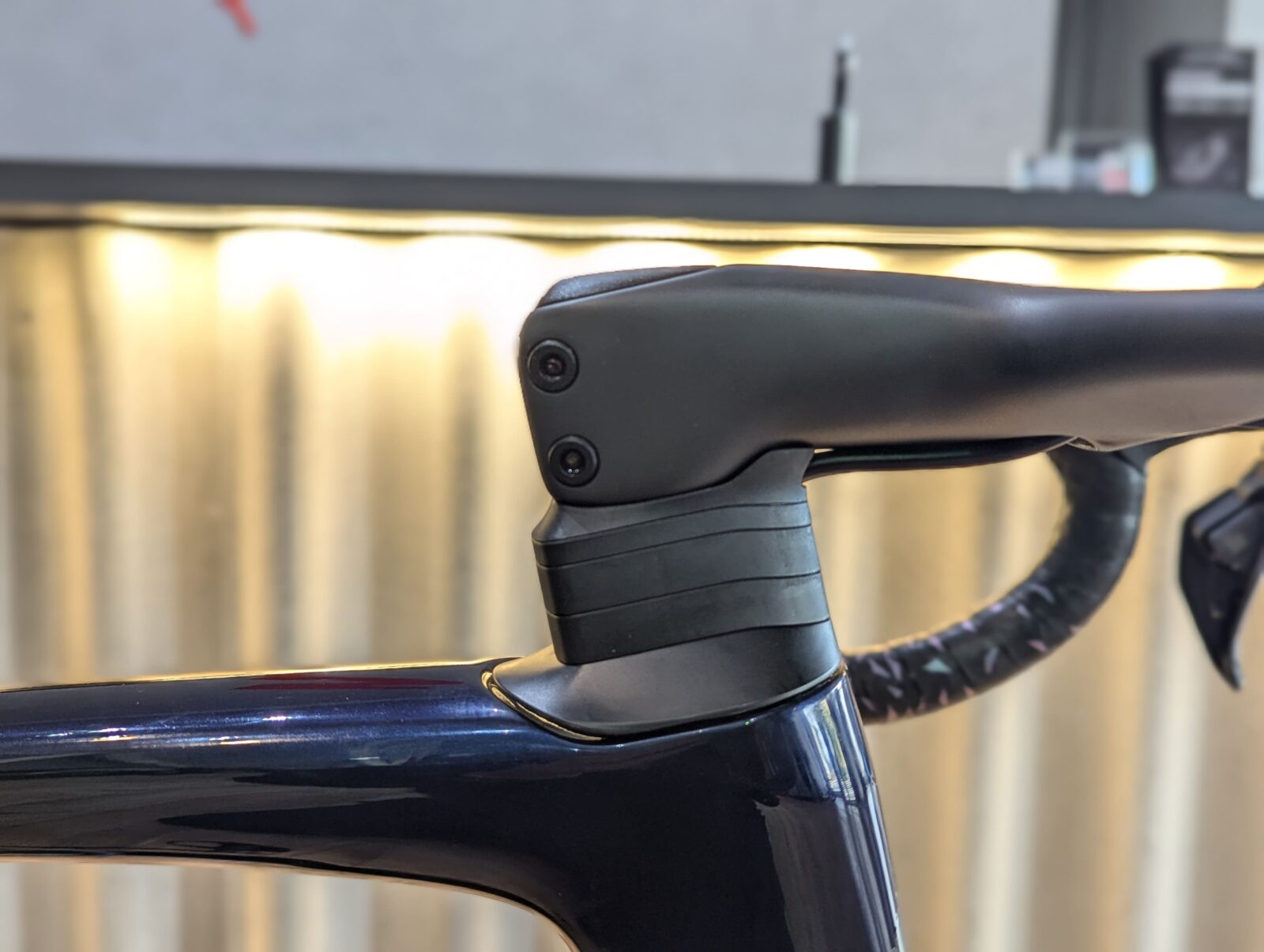 【Tarmac SL7×Roval Rapide Cockpit 】ハンドルバーカスタム！ | スペシャライズド 倉敷 ...