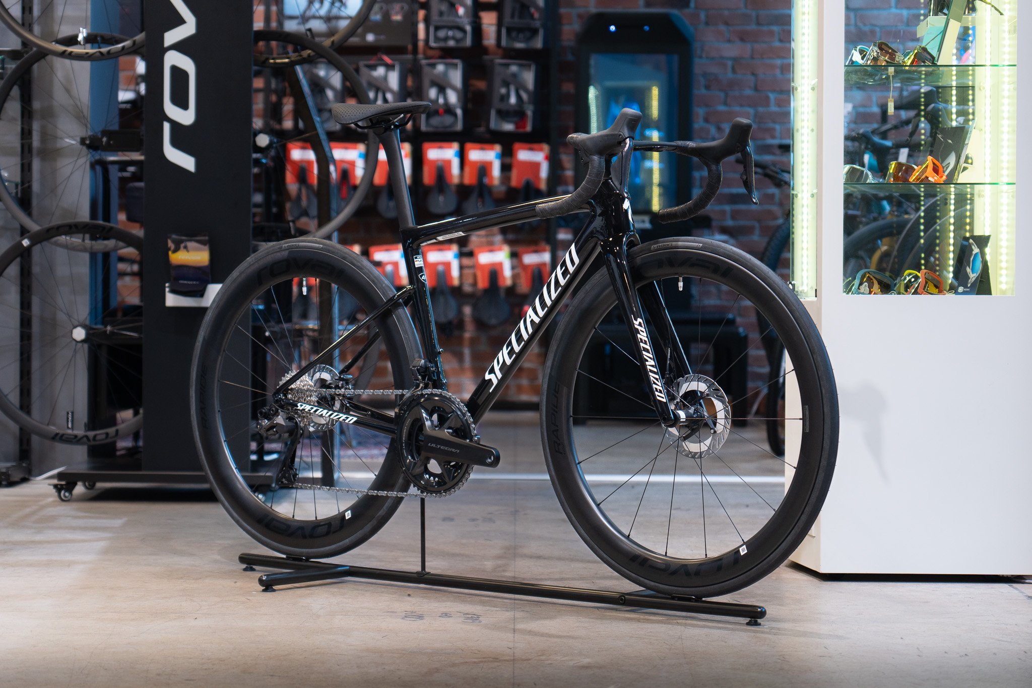 Rapide Cockpitを搭載したTarmac SL8 Pro 2025年モデルが新登場！ | スペシャライズド 新宿 | Specialized Shinjuku