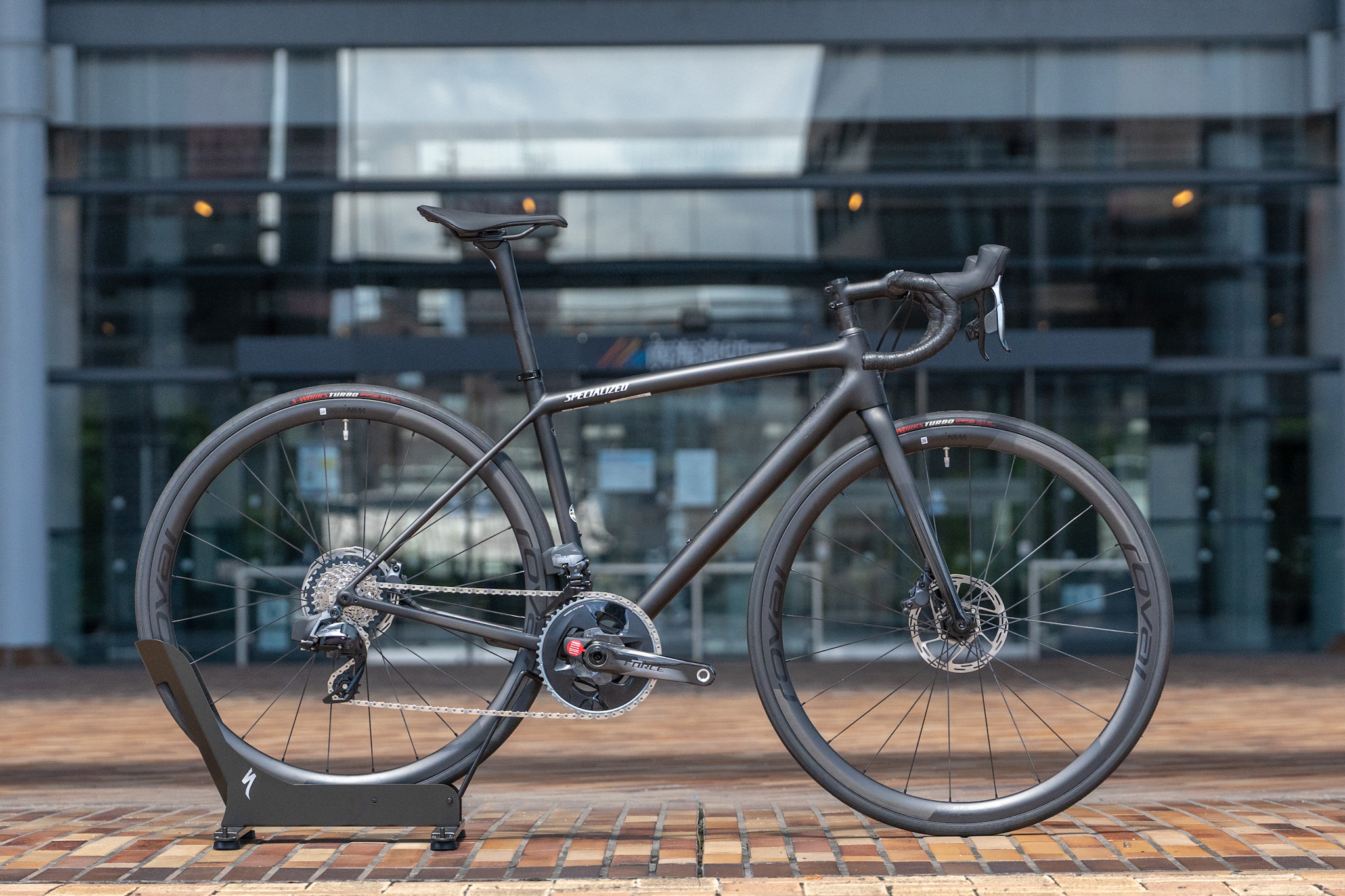 Aethosも自身もスタイリッシュにライドしよう！｜Specialized Store | スペシャライズドストア