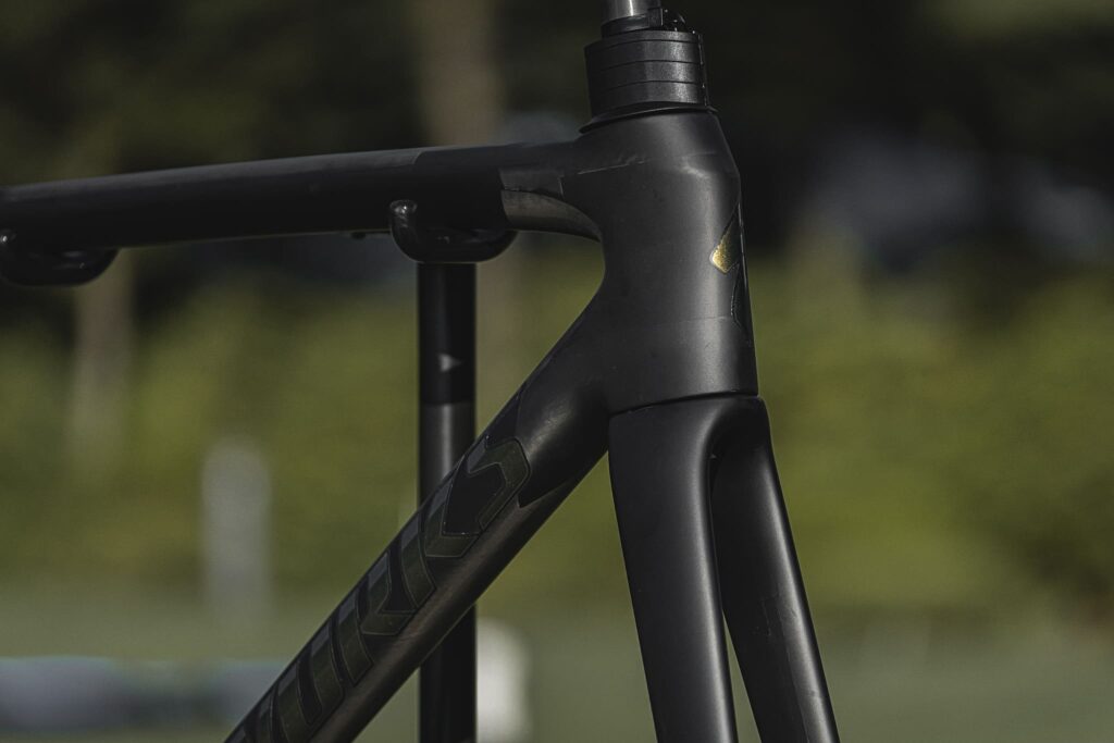 S-Works Tarmac SL8 Ready to Paint Framesetカラー:サテンカーボンレディートゥペイント/カメレオン ...
