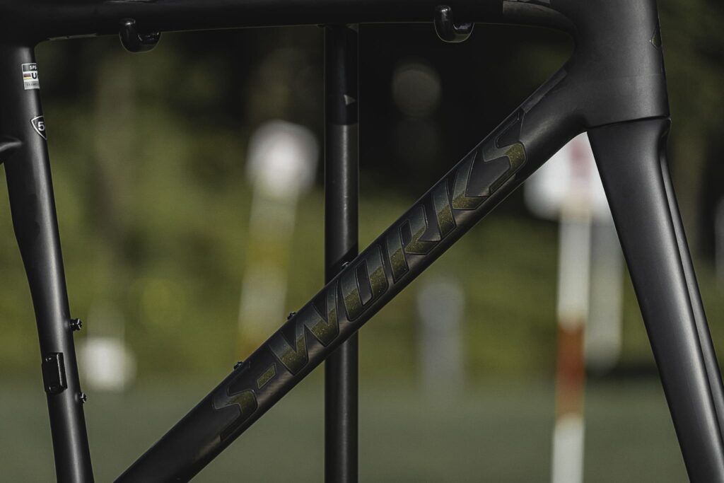 S-Works Tarmac SL8 Ready to Paint Framesetカラー:サテンカーボンレディートゥペイント/カメレオン ...